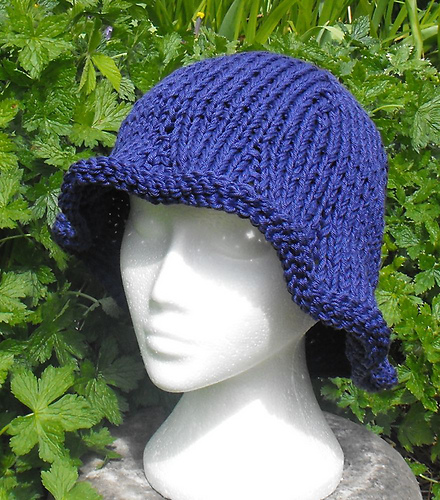 Ravelry: SUPERFAST BIG FLOPPY HAT pattern by Christine Grant