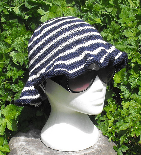 Ravelry: FRENCH FLOPPY HAT pattern by Christine Grant