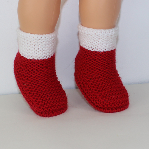 Ravelry: Toddler Simple Christmas Boots pattern by Christine Grant