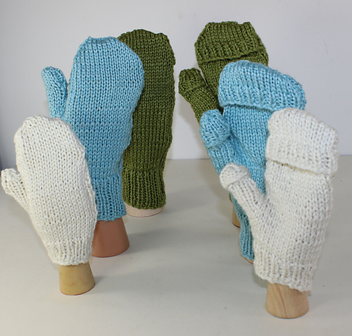 Ravelry: AranTexting Mittens pattern by Christine Grant
