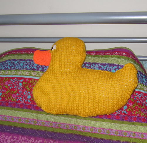 Ravelry: Rubber Duck (Ducky) Pillow (Cushion) pattern by Christine Grant