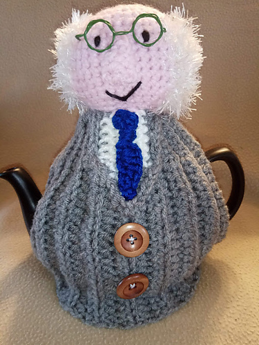 Ravelry: El Presidente (Michael D Higgins) Tea Cosy pattern by Carmen Bucur