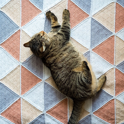 Ravelry: Triforce blanket pattern by Marina Guseva