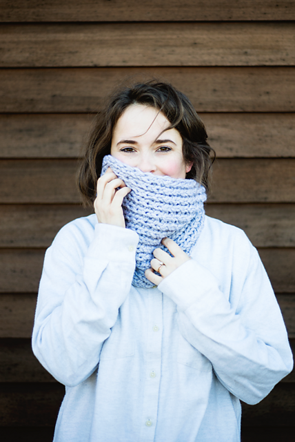 Ravelry: Chunky ribbed cowl pattern by Hannah Wareham