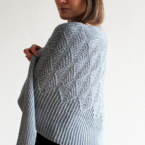 Ravelry: Frosted Leaves pattern by Lisa Hannes