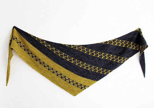 Ravelry: Elegant Garland pattern by Lisa Hannes