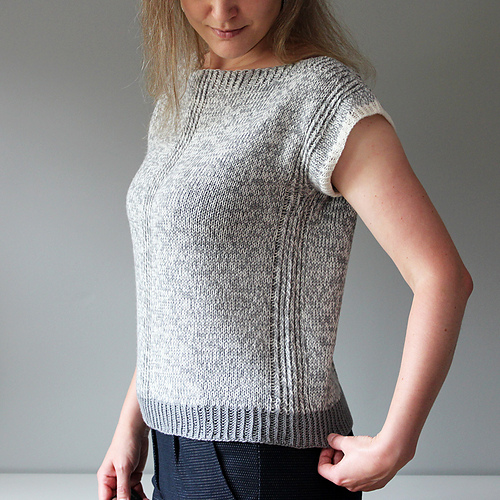 Ravelry: Sprinkle Tee pattern by Lisa Hannes