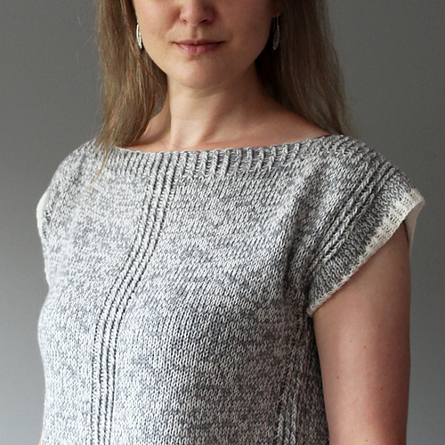 Ravelry: Sprinkle Tee pattern by Lisa Hannes