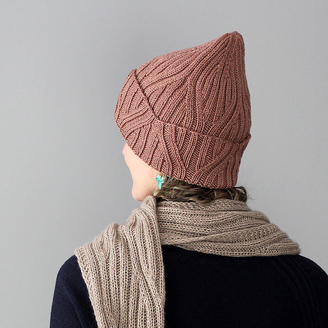 Ravelry: Coral Reef Hat pattern by Lisa Hannes