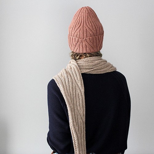 Ravelry: Coral Reef Hat pattern by Lisa Hannes