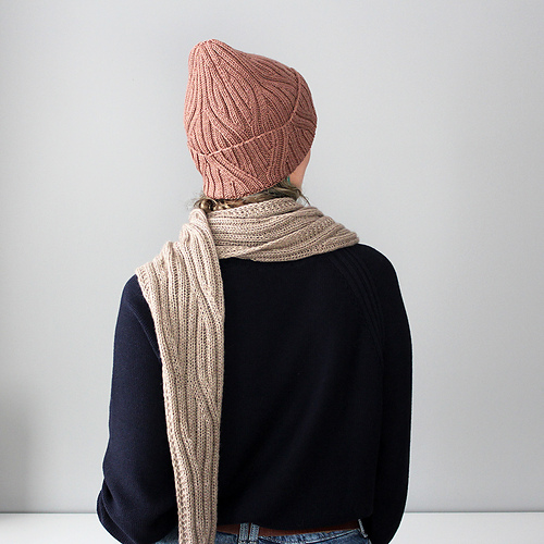 Ravelry: Coral Reef Hat pattern by Lisa Hannes