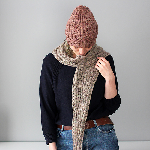 Ravelry: Coral Reef Hat pattern by Lisa Hannes