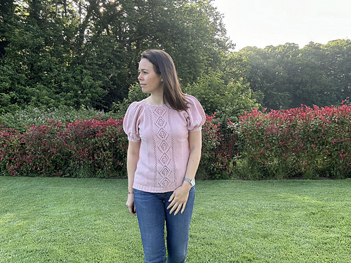 Ravelry: Alissar pattern by coraline kerisit