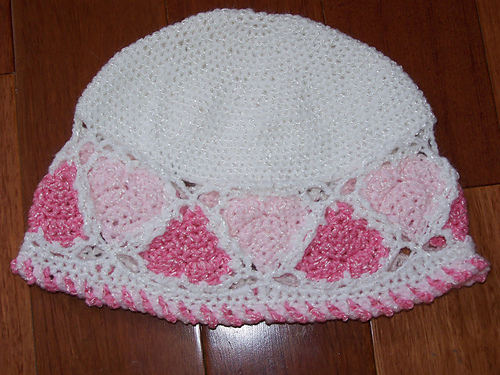 Ravelry: Hearts Go Round Hat pattern by Melanie Mullally