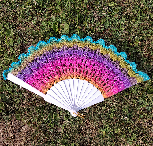 Ravelry: Crown of Petals Hand Fan pattern by Brandi Brewer