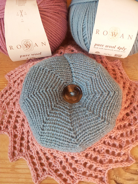 Ravelry: Short Row Pin Cushion pattern by Manfield Crafts
