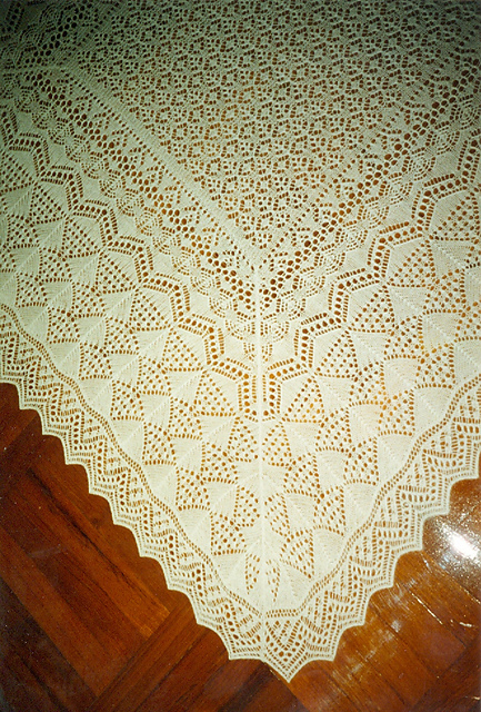 Ravelry: Shetland Lace Shawl pattern by Alice Korach