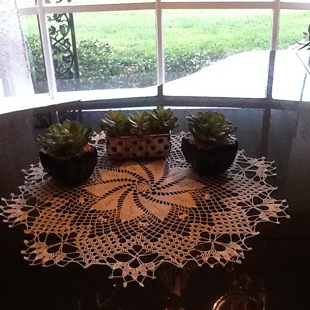 Ravelry: Pinwheel Table Centerpiece pattern by Elizabeth Hiddleson