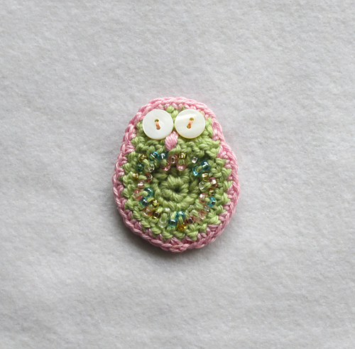 Ravelry: Beaded Owl Pin pattern by Phyllis Serbes