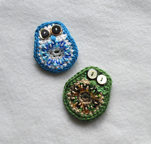 Ravelry: Beaded Owl Pin pattern by Phyllis Serbes