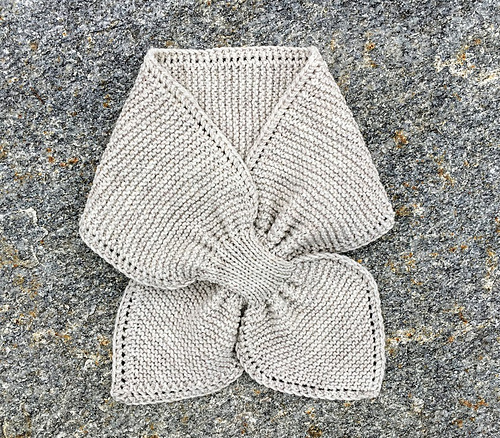 Ravelry: Garter Stitch Loop-Through Scarf pattern by Marci Richardson