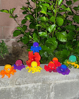 Ravelry: margieelisabeth's One Piece Octopus