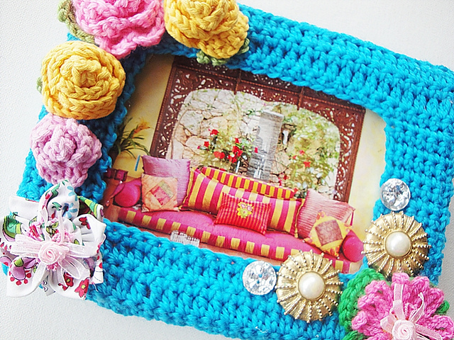 Ravelry: Stunning Crochet Frame pattern by Maria Manuel