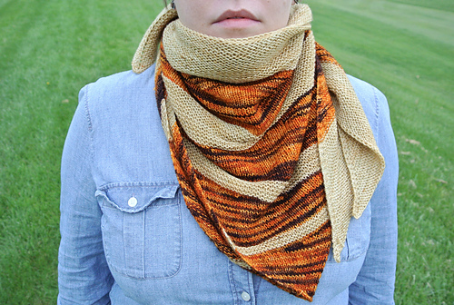 Ravelry: Vee Vee pattern by Mariana Martins