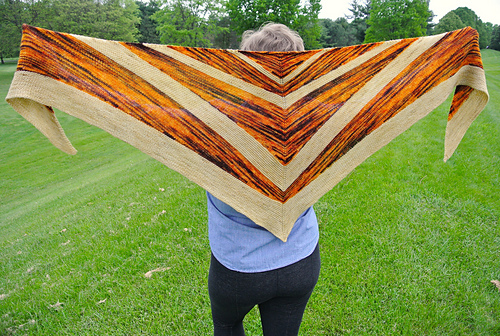 Ravelry: Vee Vee pattern by Mariana Martins