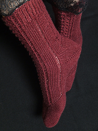 Ravelry: Gotico Socks pattern by Maria Näslund