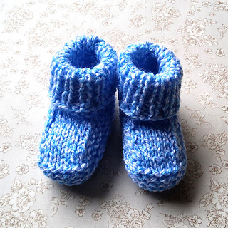 Ravelry: Starting Out Baby Booties pattern by marianna mel