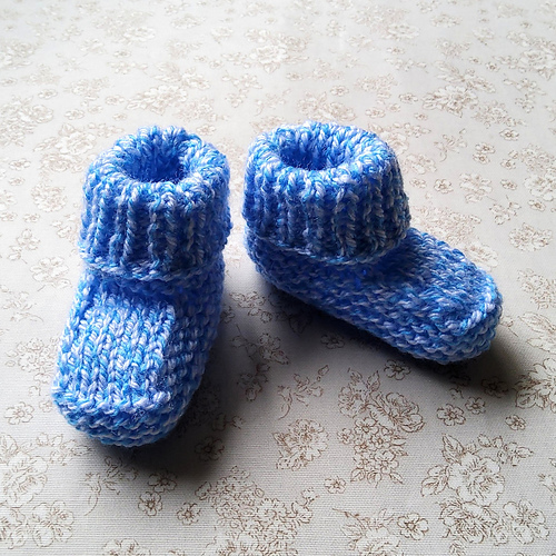 Ravelry: Starting Out Baby Booties pattern by marianna mel