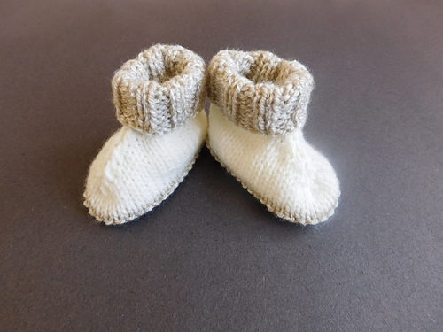 Ravelry: Baby Hug Boots pattern by marianna mel