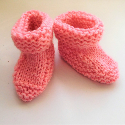 Ravelry: Babbity Baby Booties pattern by marianna mel