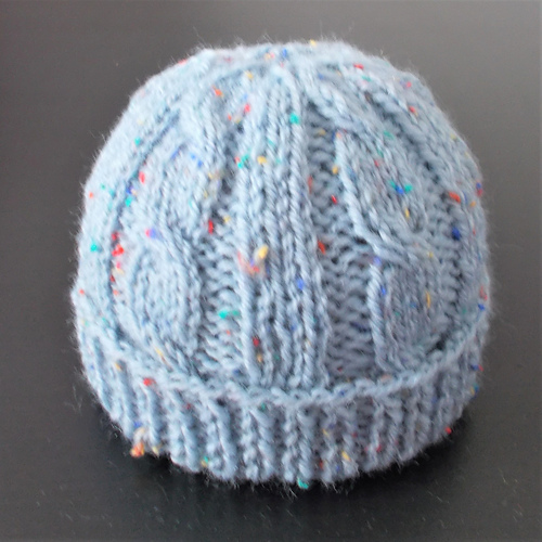 Ravelry: Cabled Baby Hat pattern by marianna mel