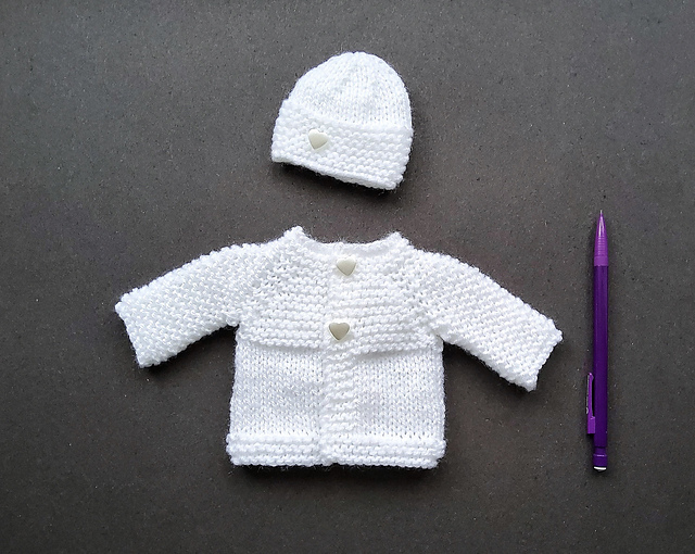 Ravelry: Baby Doll's 'Babbity' Jacket and Hat pattern by marianna mel
