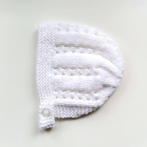 Ravelry: Bella Baby Bonnets pattern by marianna mel