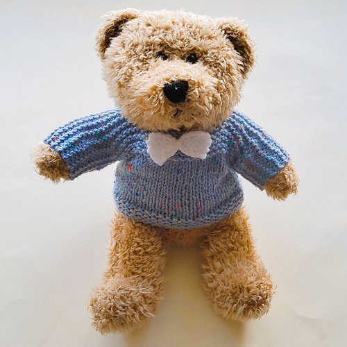 Ravelry: LITTLE CHAY Easy Pullover Sweater pattern by marianna mel