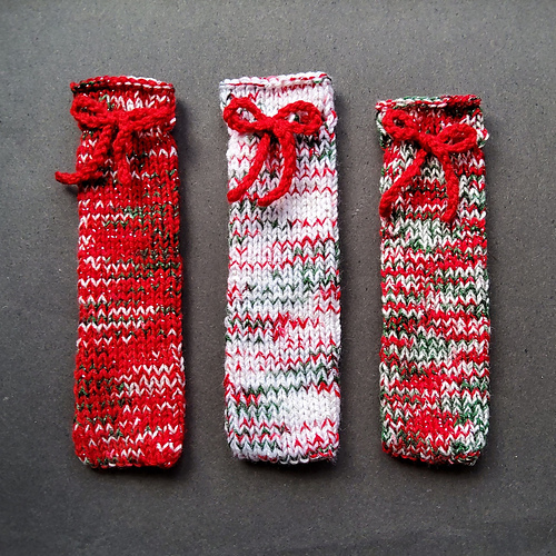 Ravelry: Quick and Easy Knitted Gift Bags pattern by marianna mel