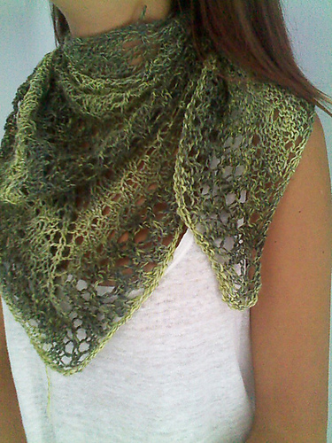 Ravelry: Olivar Shawl pattern by Maria Zilakou