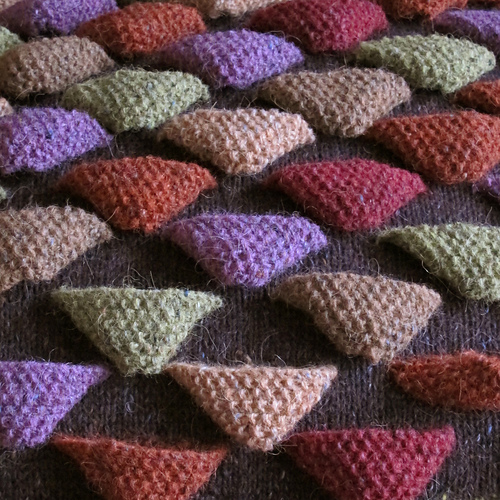 Ravelry: Loop Cushion pattern by Marie Wallin