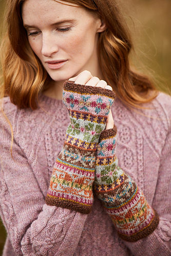 Ravelry: Wensley Fingerless Mittens pattern by Marie Wallin