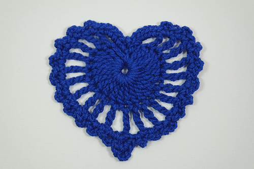 Ravelry: Lace heart pattern by Marina Zvirgzdina