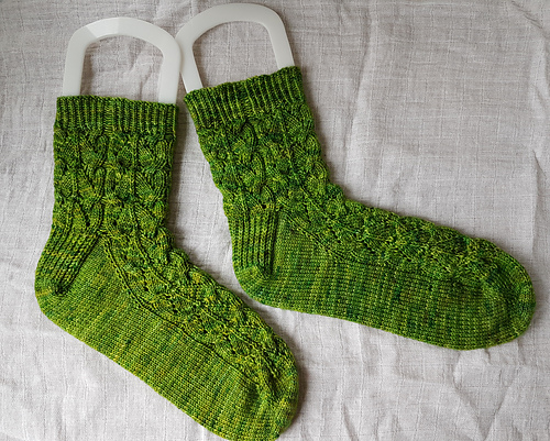 Ravelry: Interleaved pattern by Susanna Winter