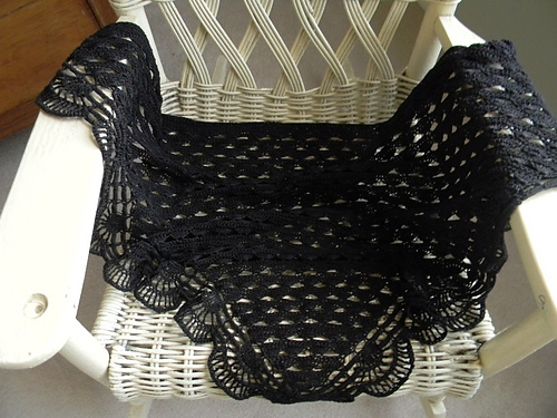 Ravelry: Small Fans Shawl pattern by Elaine Phillips