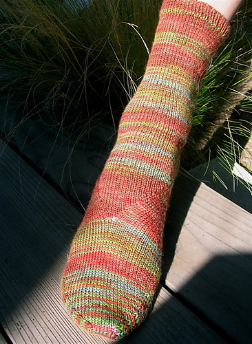 Ravelry: Basic shaped arch socks pattern by Marlowe Crawford
