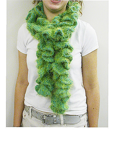 Ravelry: Ruffled Scarf pattern by Mary Jane Hall