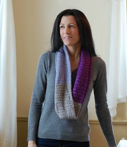 Ravelry: Mad Dash Cowl pattern by Mary Annarella