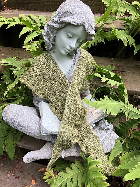 Ravelry: Lacy Crescent Scarf pattern by Aunt Zany