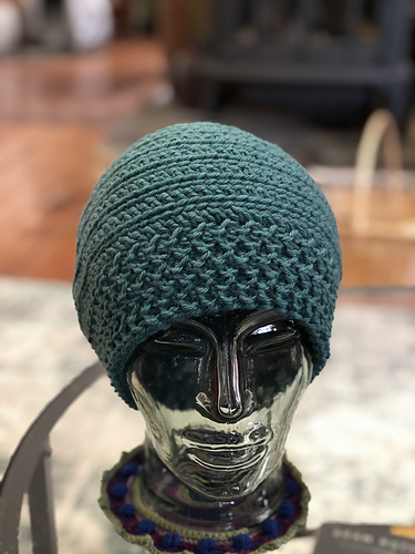 Ravelry: Herringbone Zigzag Hat pattern by Aunt Zany